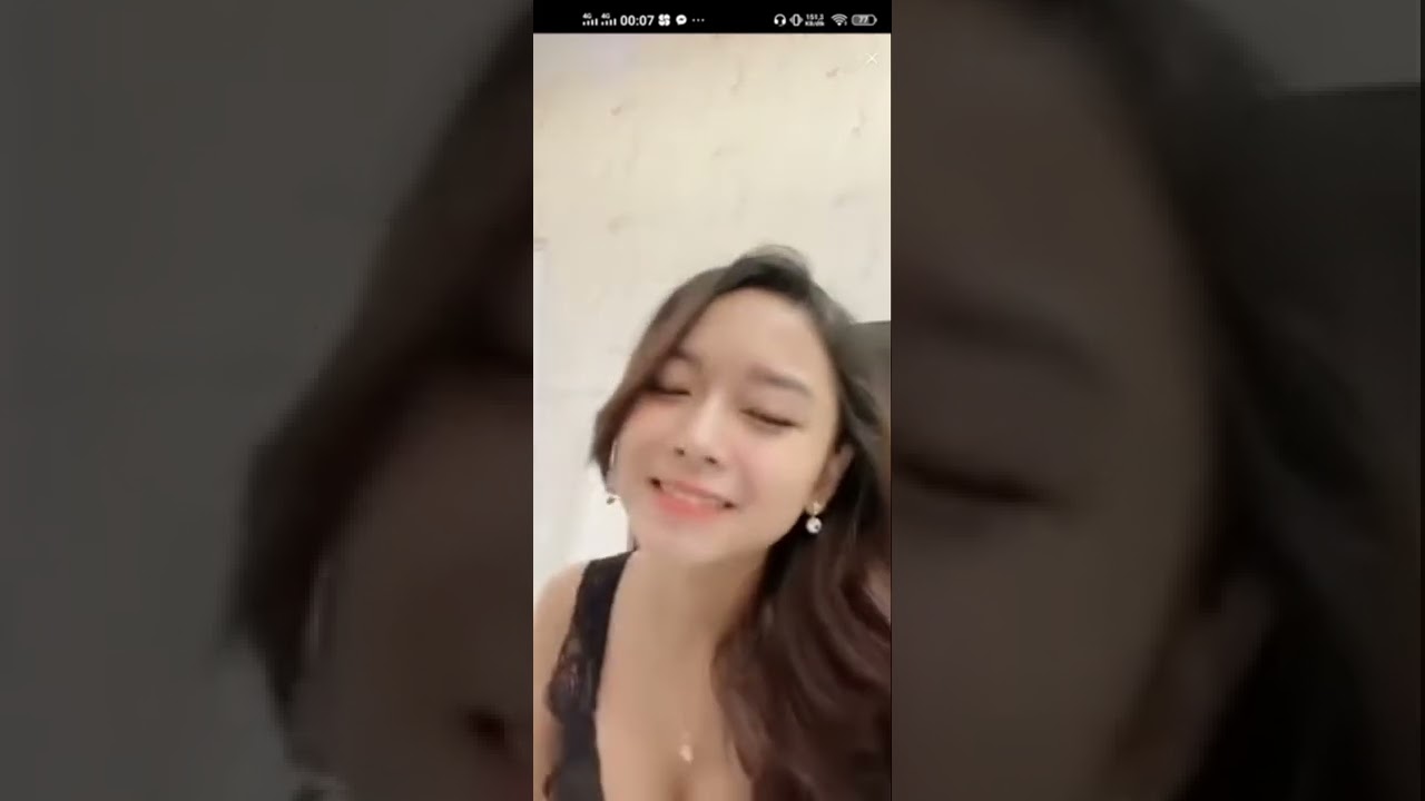 kesya main sambil live bigo 1 - YouTube