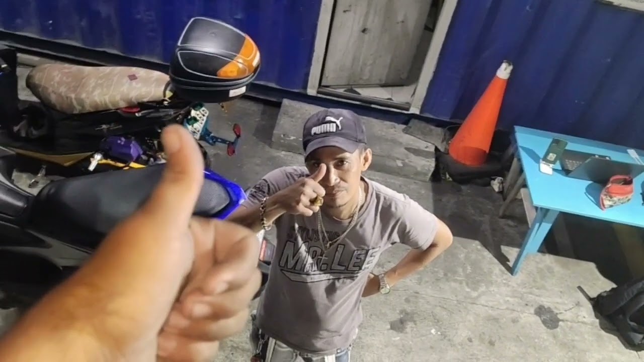 DAL71. Carrier Reefer Container prime line. - YouTube