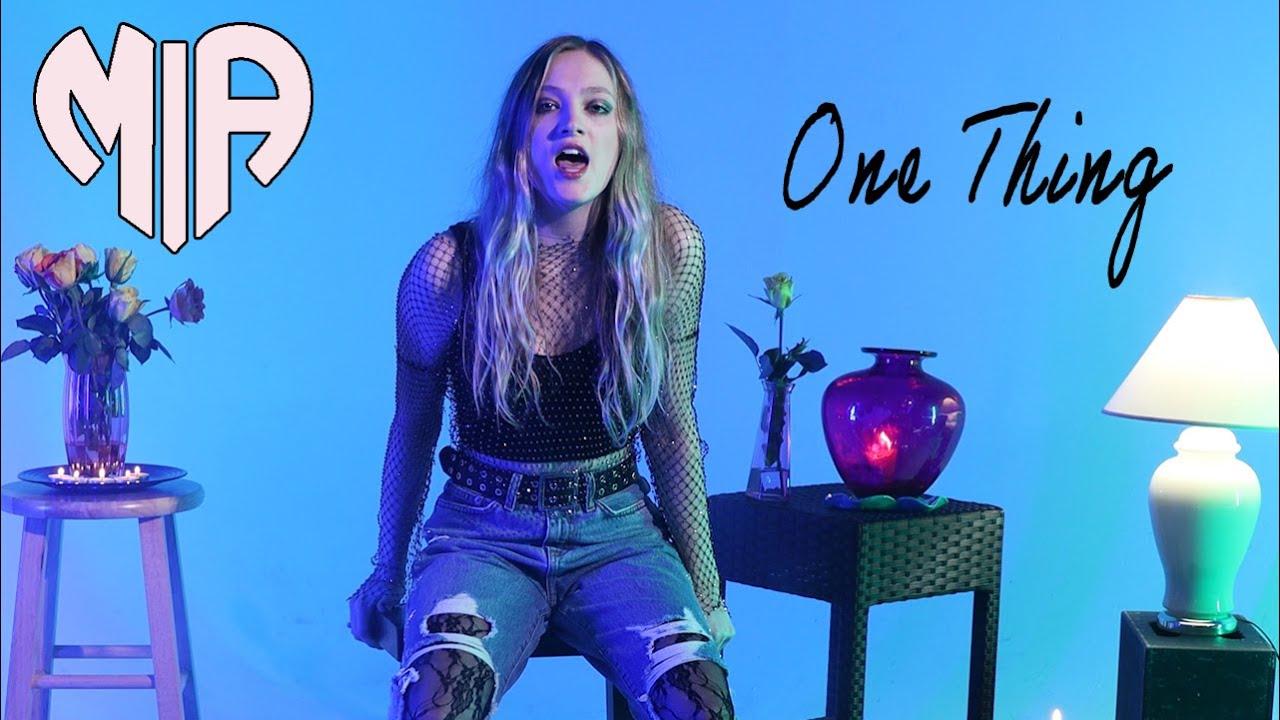 Mia Morris - One Thing [official music video] - YouTube