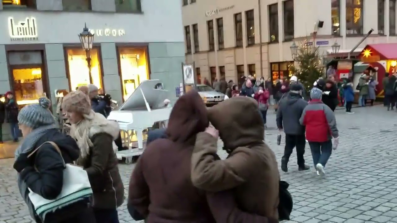 Happy Christmas Market December 2016 From Dresden, Germany! GLUWINE ...
