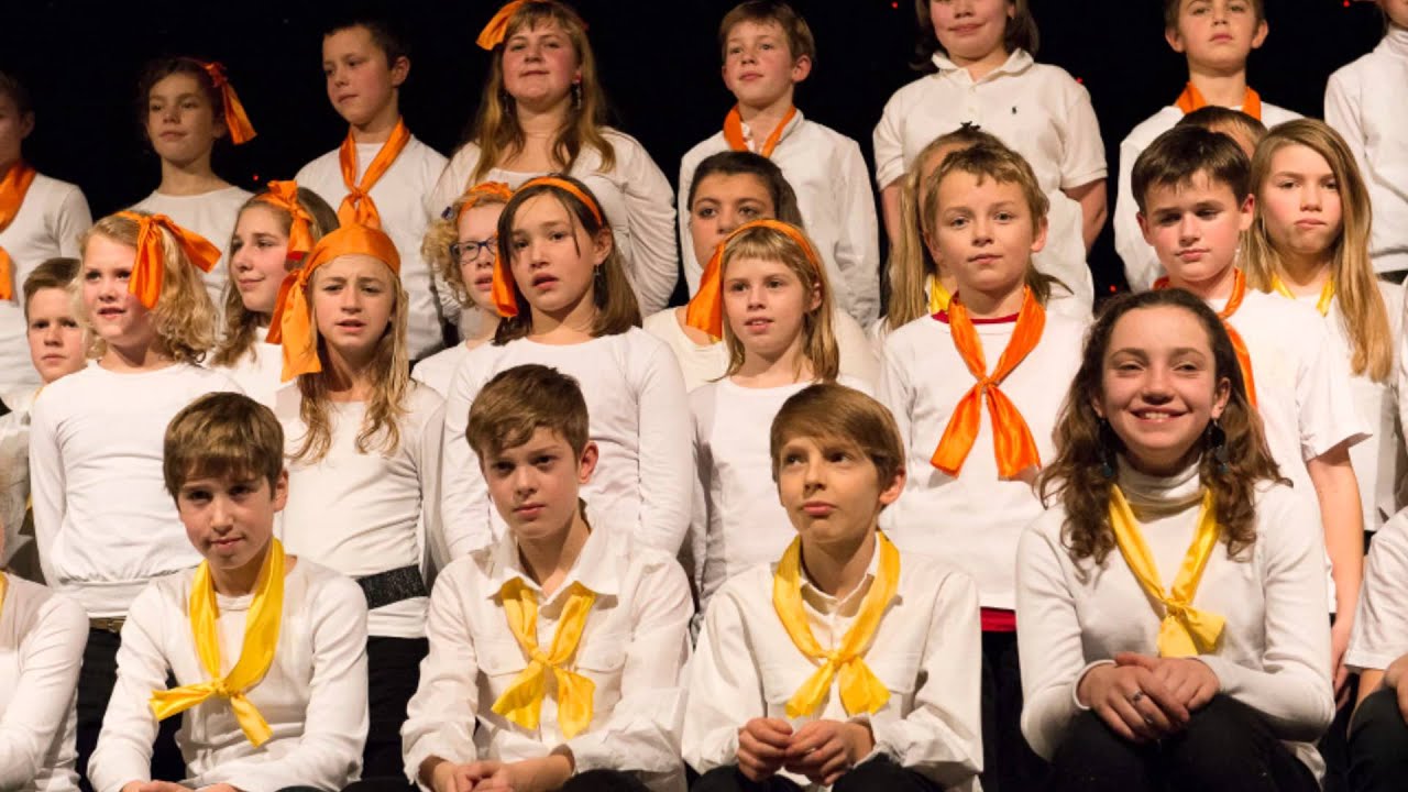 Santa Claus is coming to town, Kerstshow 2012 basisschool Sint-Calasanz ...