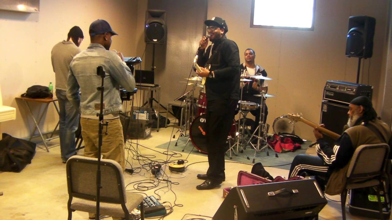 The Urban Dream - Stir it up Groove Dreazy steal the drum - YouTube