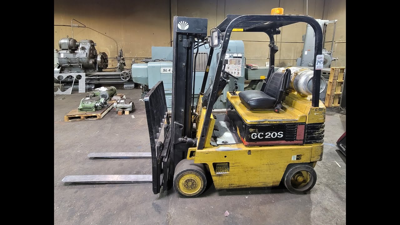 LOT 234: DAEWOO LPG FORKLIFT, MODEL GC20S-2, 4,000 LB CAPACITY, 5,790 ...