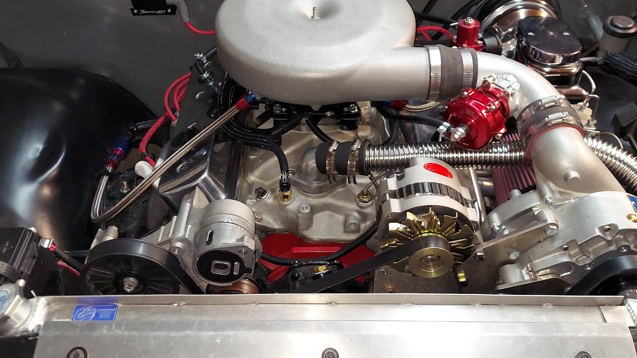 Supercharged Holley Super Sniper - YouTube