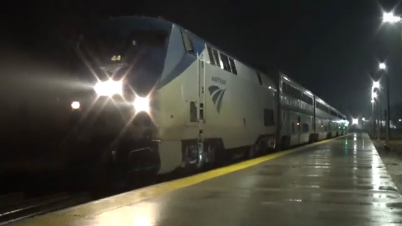 Amtrak #30 (Capitol Limited) in Elkhart, Indiana! 12/30/22 - YouTube