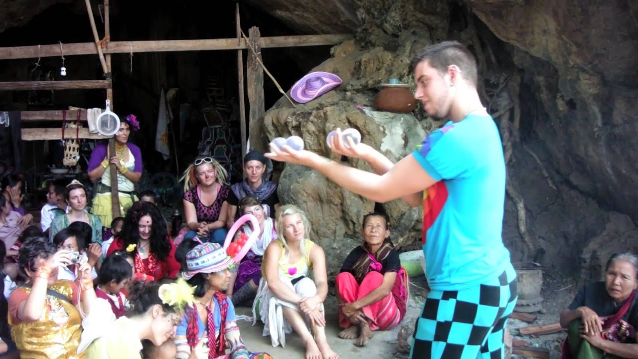 Quinn Contact Juggling Act - Spark! Circus 2013 - YouTube