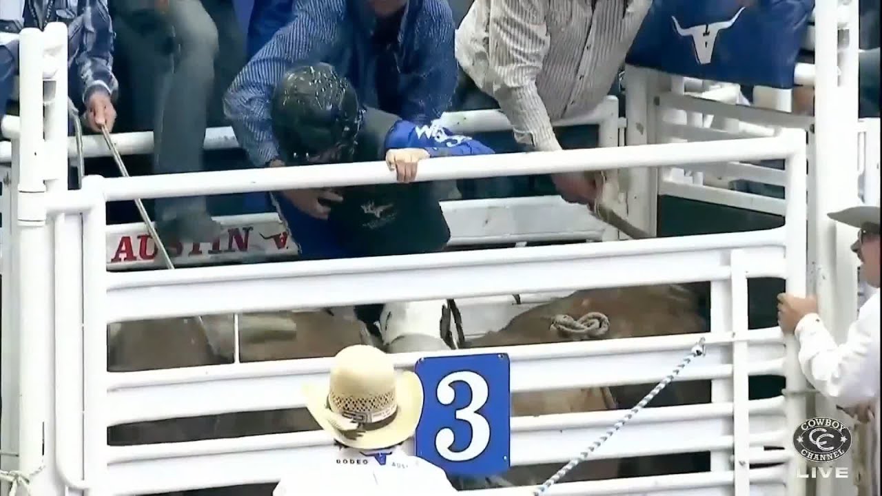 Beutler & Son Rodeo's Bonfire | 2024 Rodeo Austin Finals - YouTube