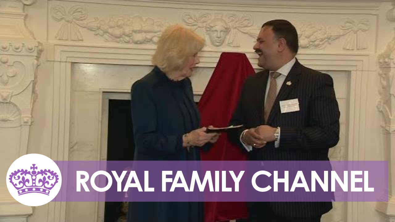 Queen Consort Presented with Ceremonial Key During Visit - YouTube