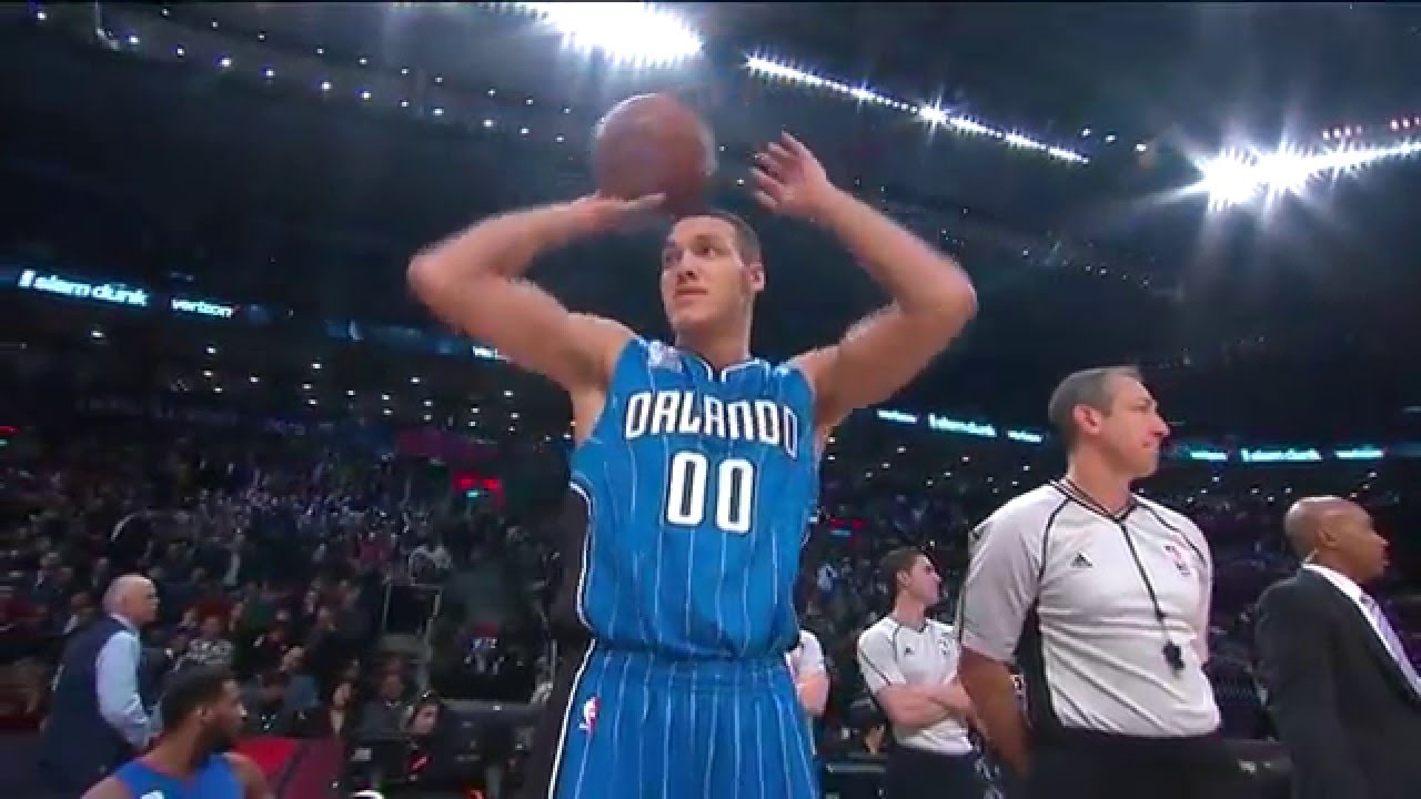 2016 Slam Dunk Contest: Aaron Gordon Hoverboard Windmill Mascot Dunk ...
