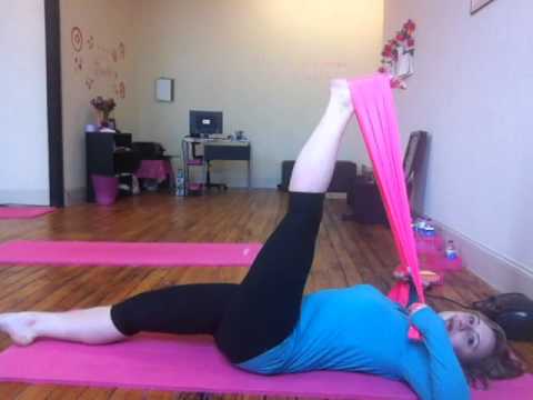 Exercises to strengthen and stretch your hip joint - YouTube