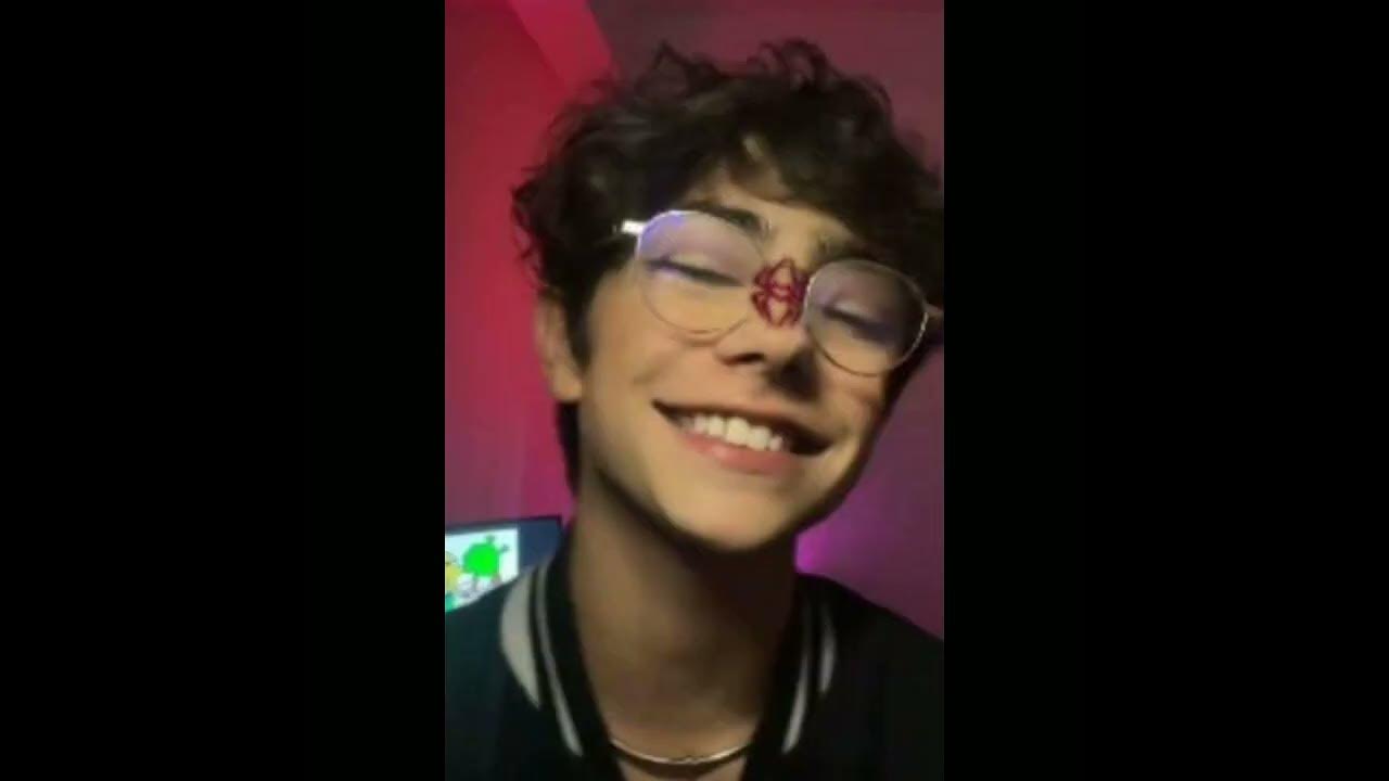 #luquitas Urquijo ayudenme a que luquitas vea el video y que lo comente ...