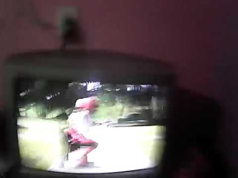 Eu. Arrumando. A. Minha. Beliche