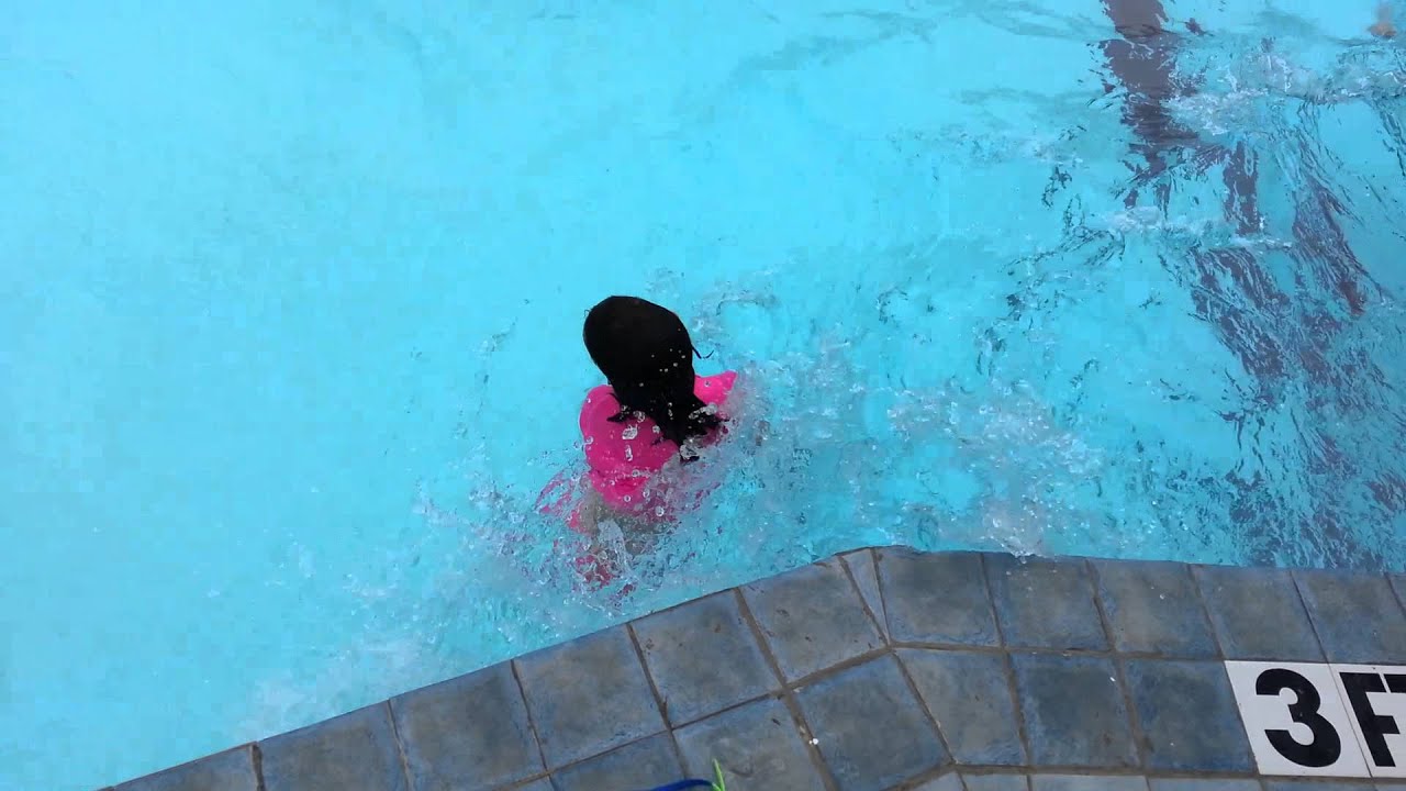 Samantha in the wave pool at six flags - YouTube