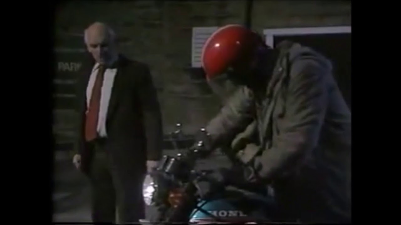 Emmerdale Farm - Jackie Merrick Falls Off His Motorbike (1984) - YouTube