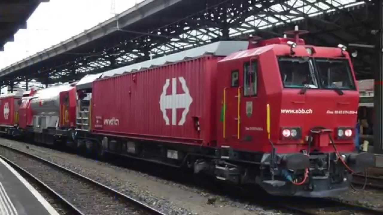 Swiss Freight & Infrastructure Trains, Montreux & Lausanne - YouTube