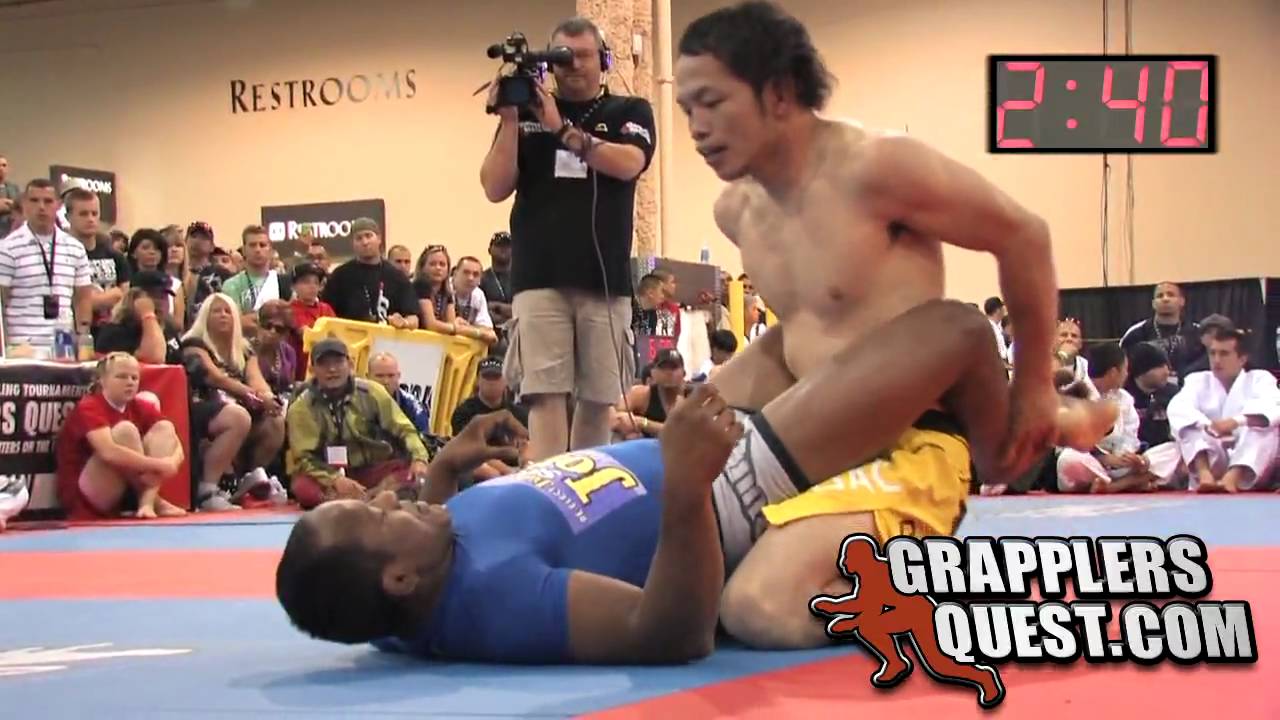 SUPERFIGHT: Caol Uno vs Fredson Paixao at Grapplers Quest at UFC Fan ...