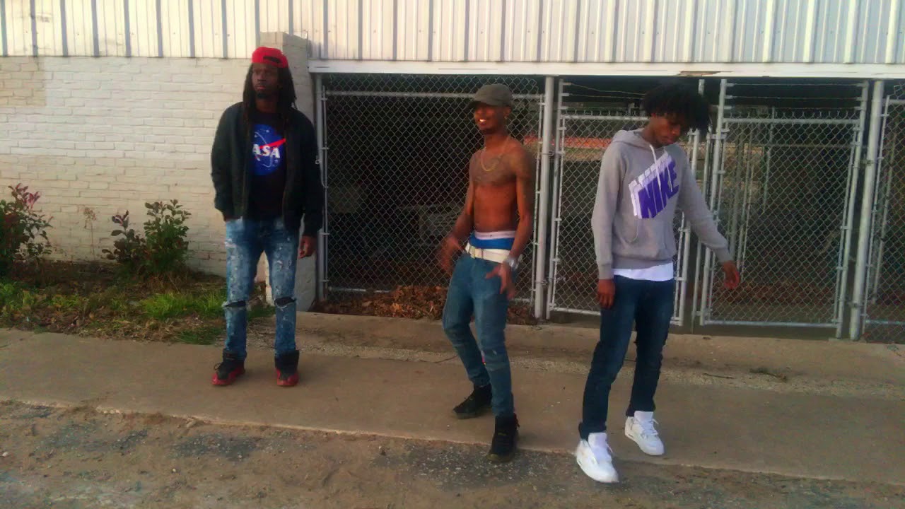 New Dance Craze #TheWoah | A1 Steaksauce - Hit My Woah - YouTube