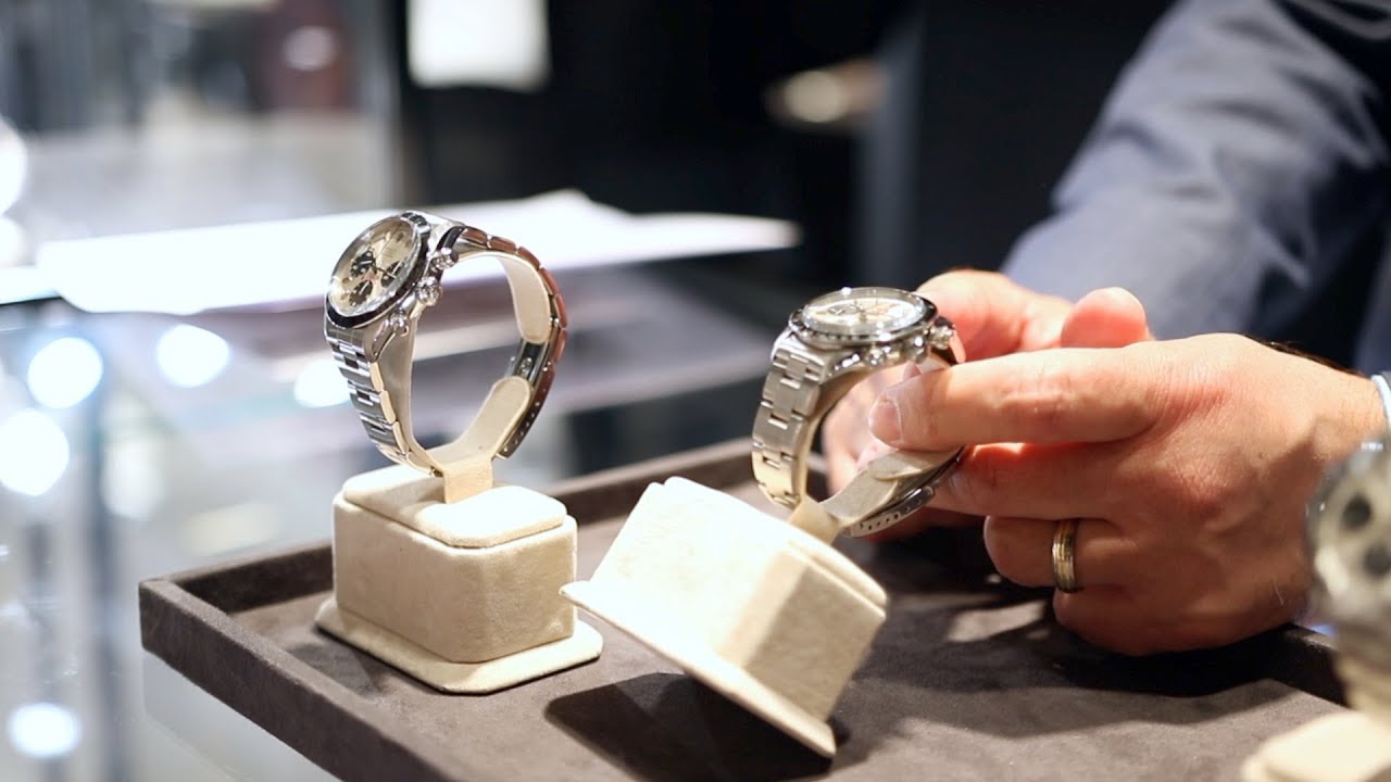 Top 5 Tips for First Time Watch Buyers at Auctions - YouTube