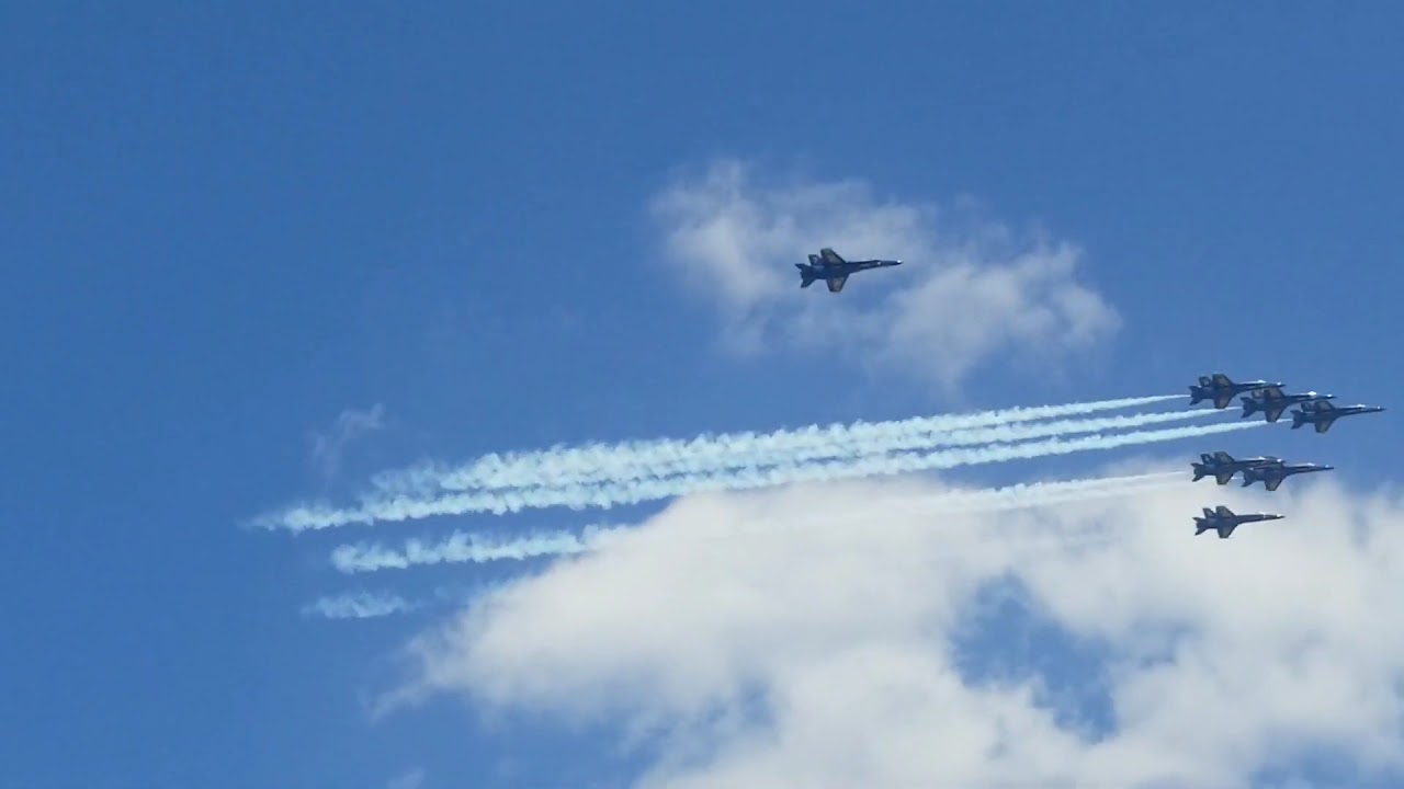 Blue Angels Flyby - YouTube