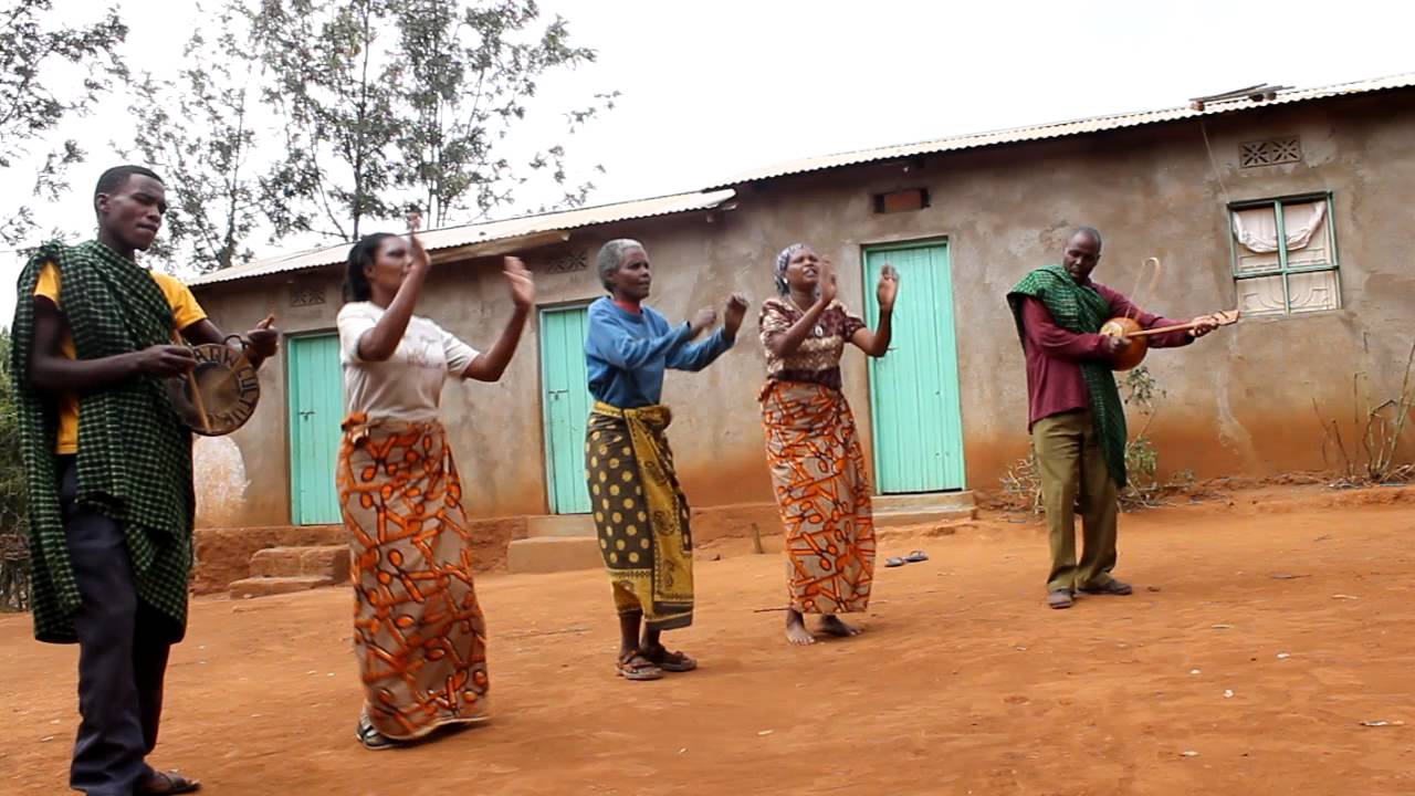 Iraqw Tribe Song Tanzania - YouTube