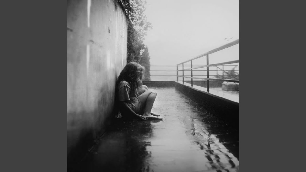 Tumblr Girl Crying In The Rain