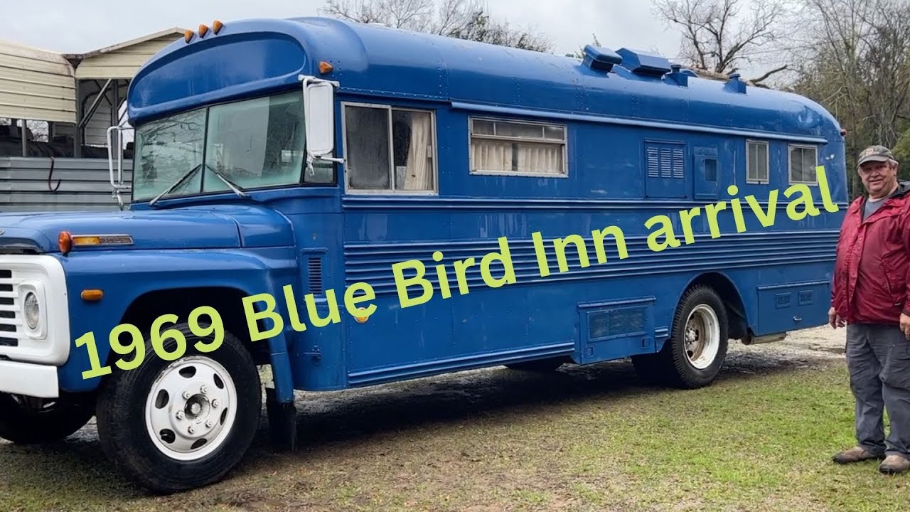1969 Blue Bird Inn arrival - YouTube