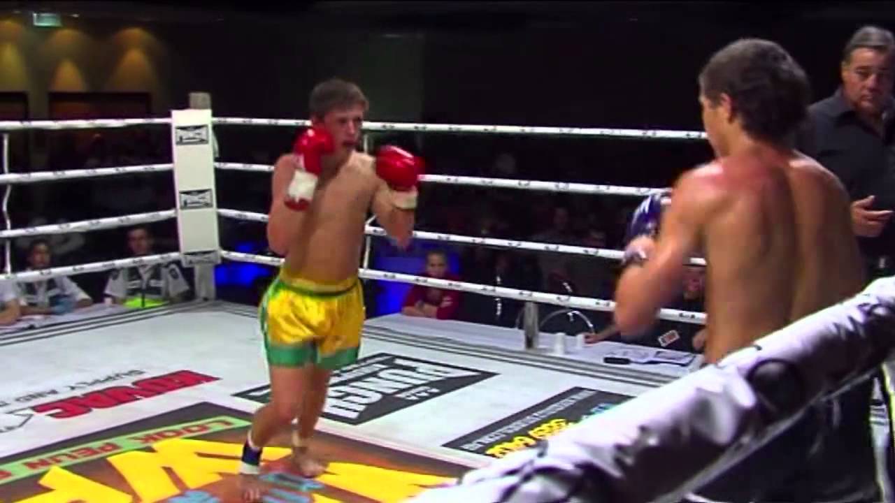 Corey Nicholson v Jordon Jackson - Muay Thai - YouTube