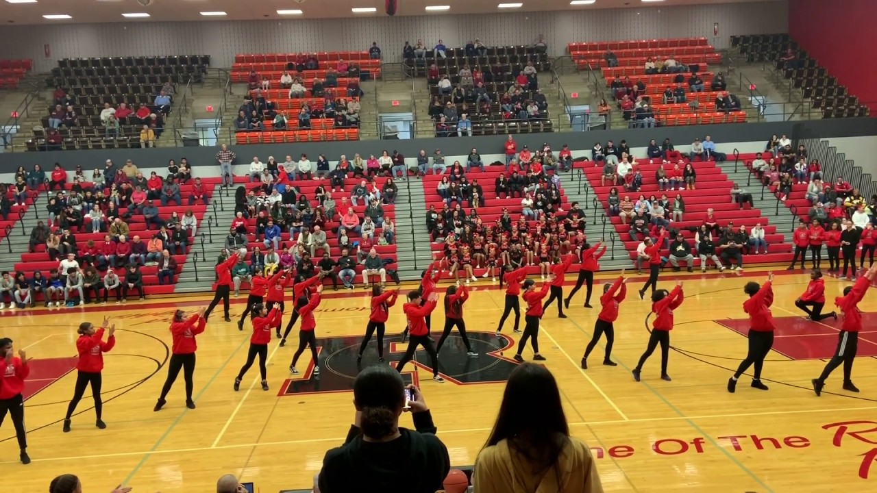 Red Knights Dance Team Basketball Game 01/02/2020 - YouTube