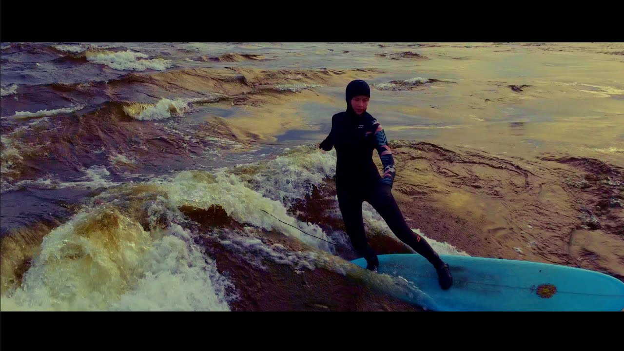 Alison Ouellet - La vague a guy - YouTube