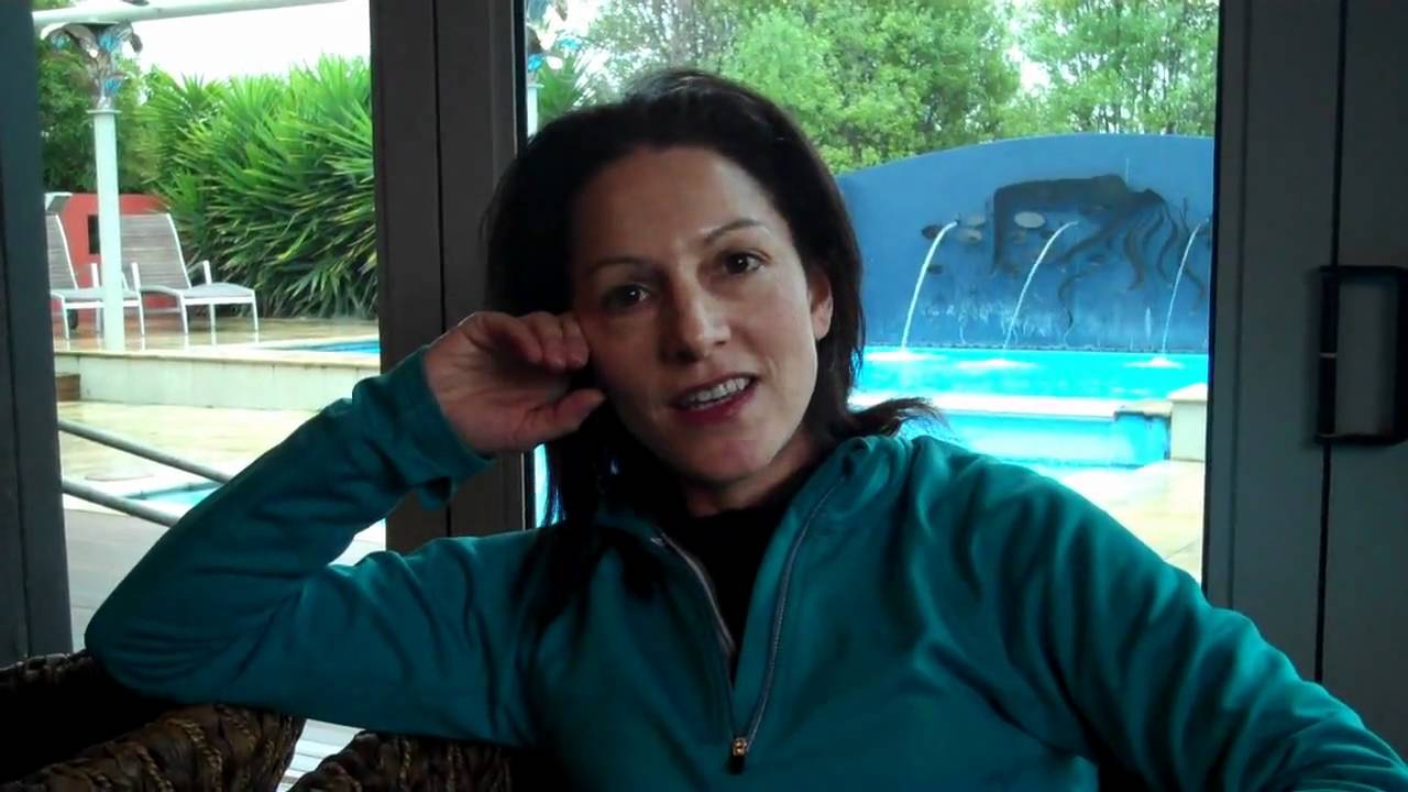 Lisa Perrotti-Brown MW speaks about Marlborough Chardonnay.wmv - YouTube