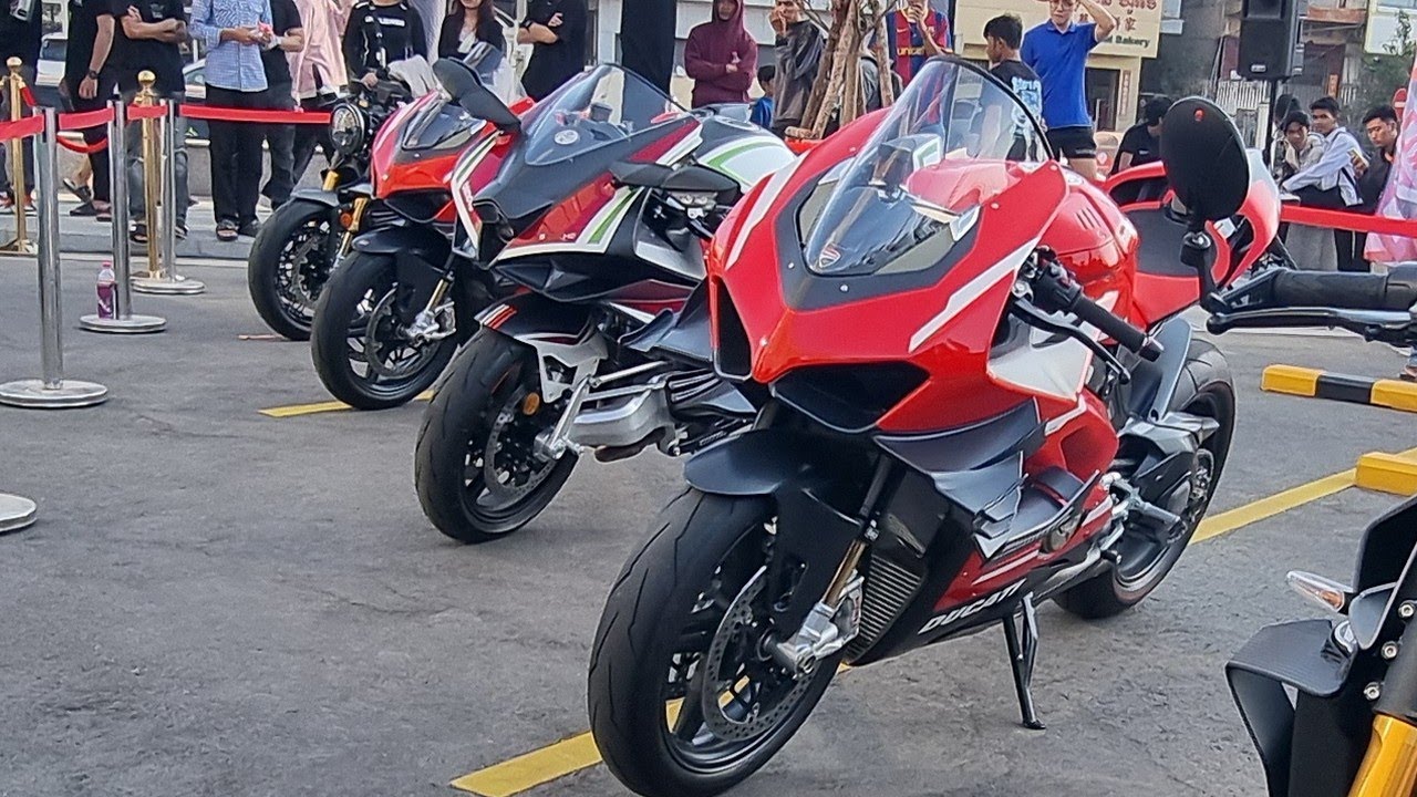 Ducati Panigale V4 R 2024 MV Agusta Brutale Rush 1000 2024 bimota TESI ...