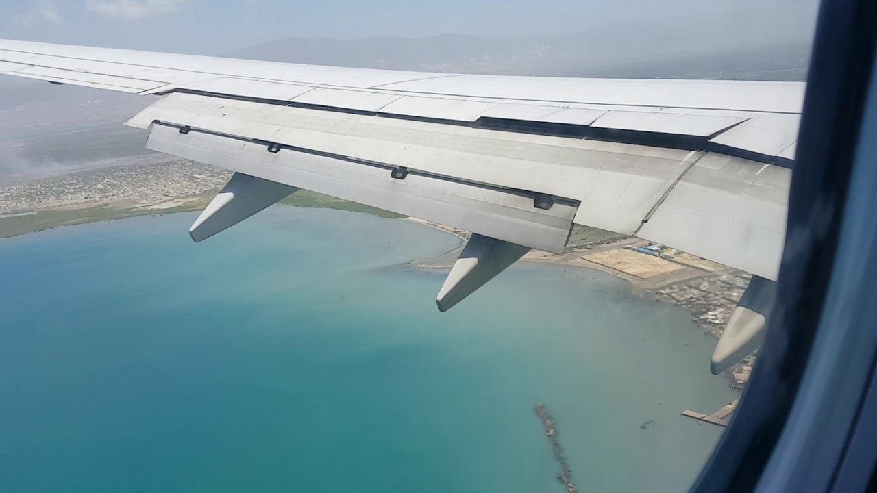 Landing in Port-au-Prince Haiti - YouTube