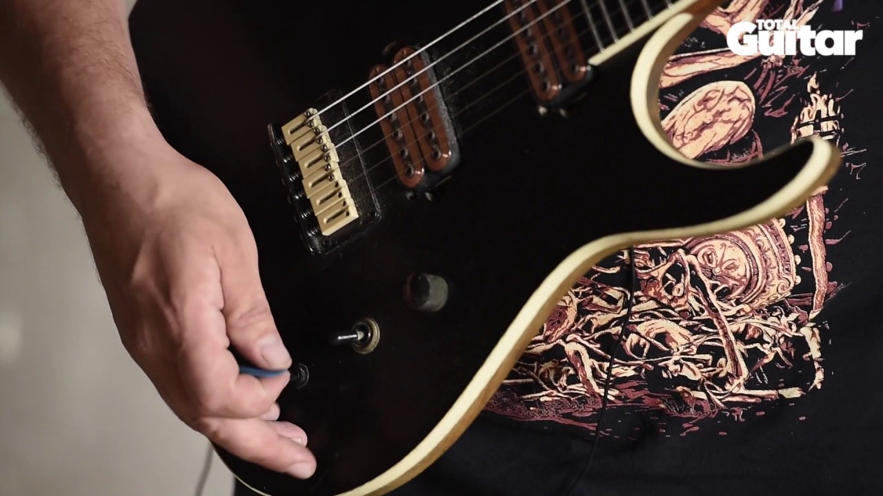 Me And My Guitar: Sikth's Graham 'Pin' Pinney / Blackmachine B2 - YouTube