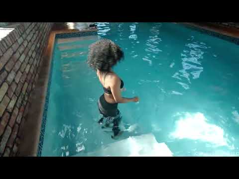 Rose Swims in Sporty Leggings and Sports Bra