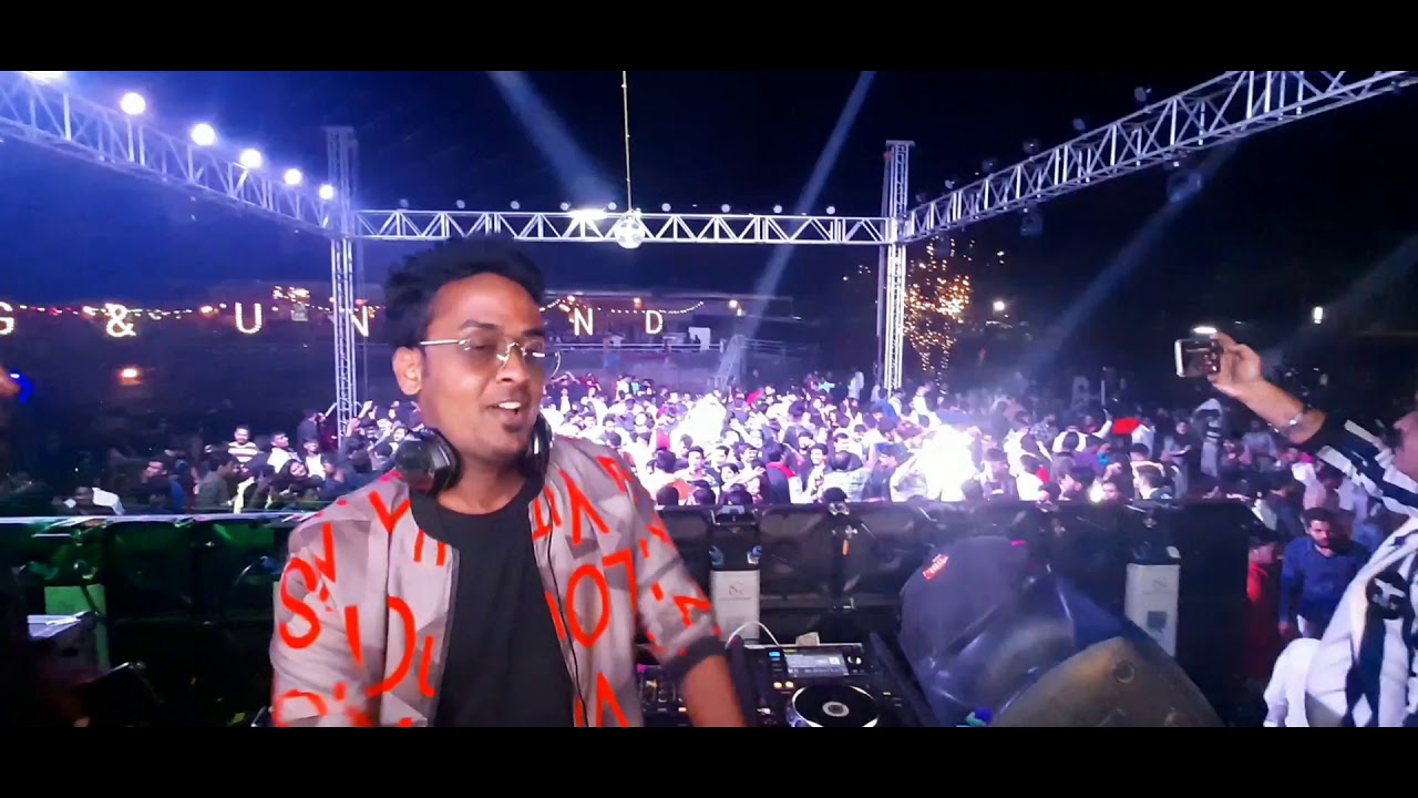 31 DEC 2020 DJ SHUBHAM At Cafe Co2 Pune - YouTube