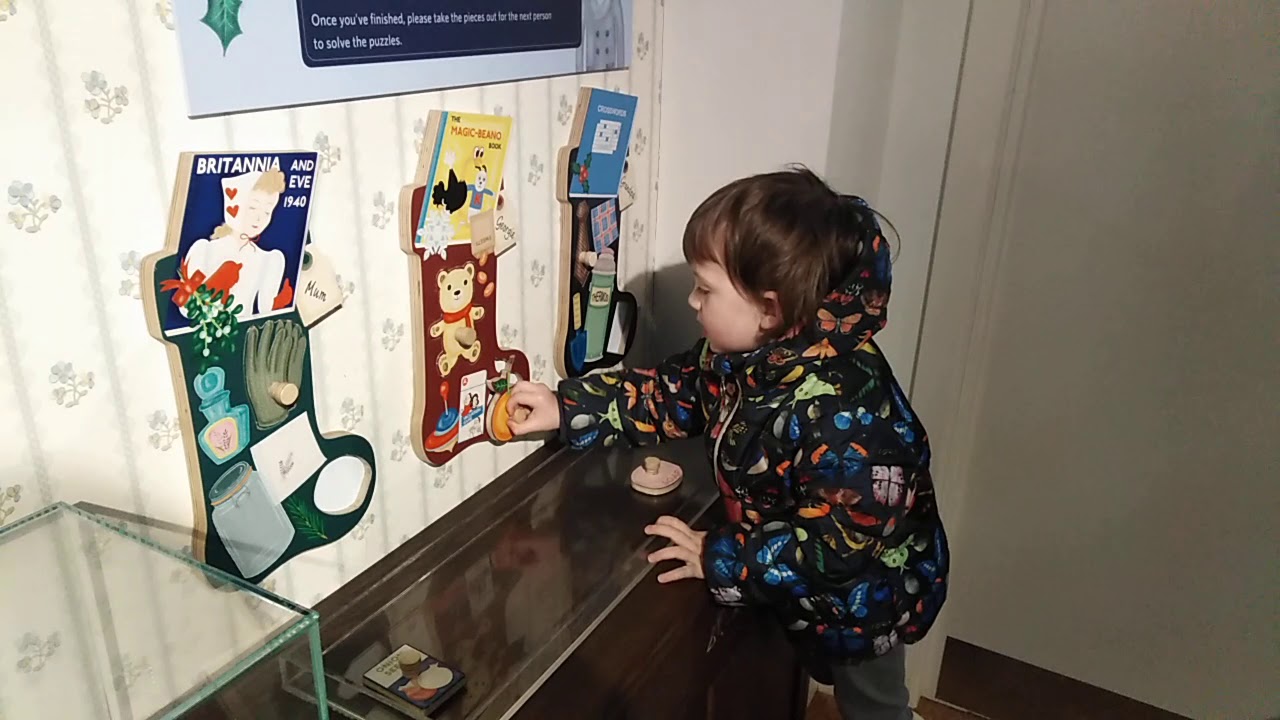 Kids Love the Interactive Displays at the Museum! - YouTube