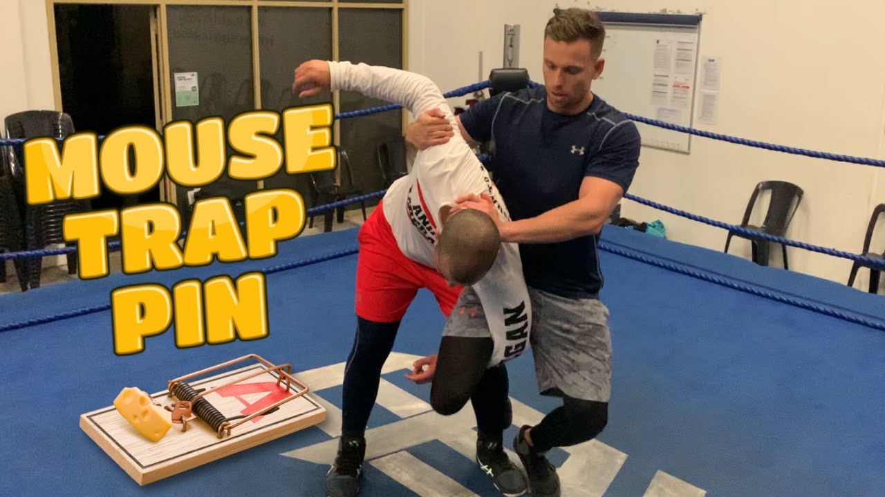 Mouse Trap Pin a.k.a. Shelley Clutch | WORLD-BEATER WRESTLING - YouTube