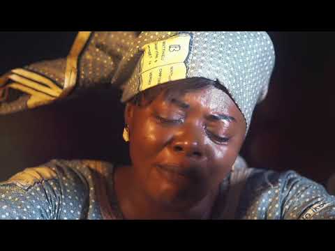 Maman ESTHER YEMBE - ATTENDS LE CRIS DE MON COEUR ( CLIP OFFICIEL