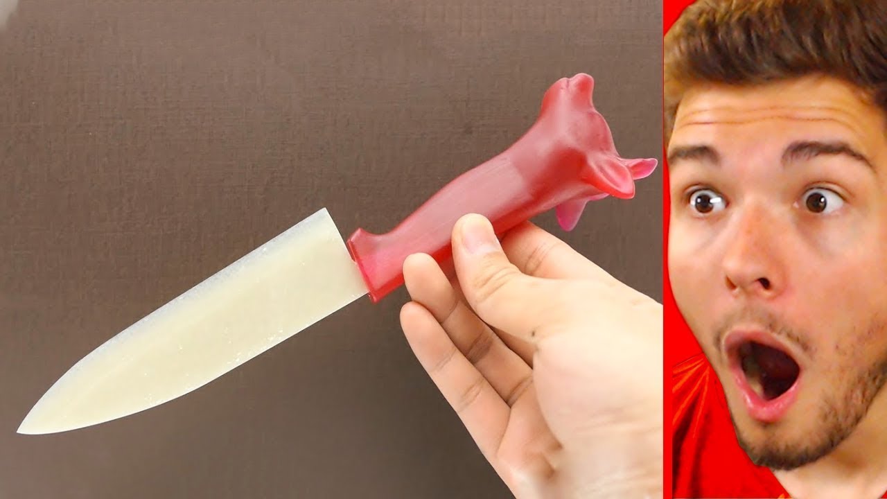 Er baut das SCHÄRFSTE Milch Messer der WELT ! - YouTube