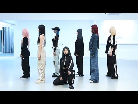 Dreamcatcher - 'OOTD' Dance Practice Mirrored