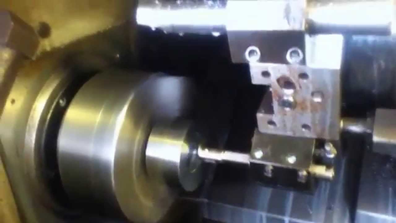 ROSCA CUADRADA HAAS ST 30 CNC - YouTube