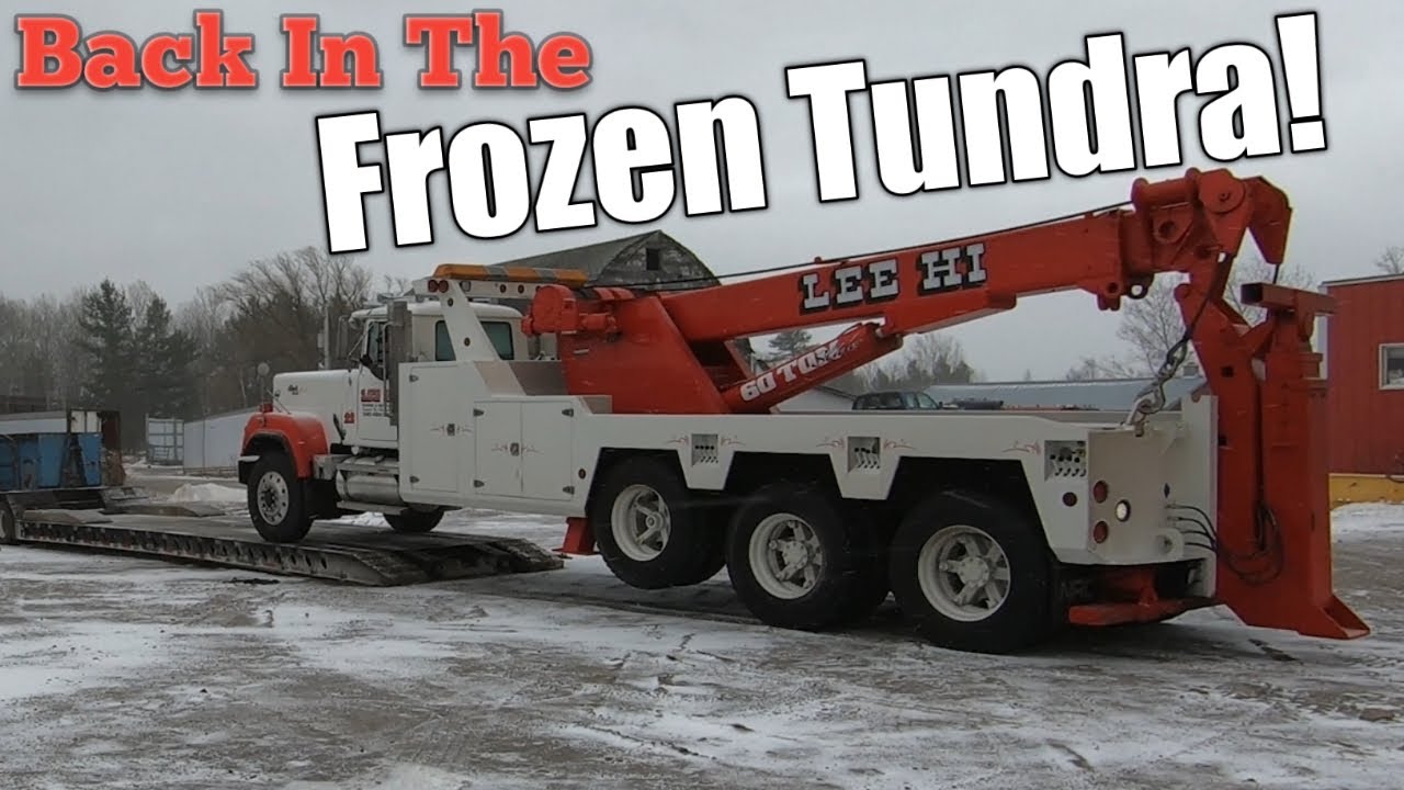 Unloading Frozen Mack Superliner Wrecker - YouTube