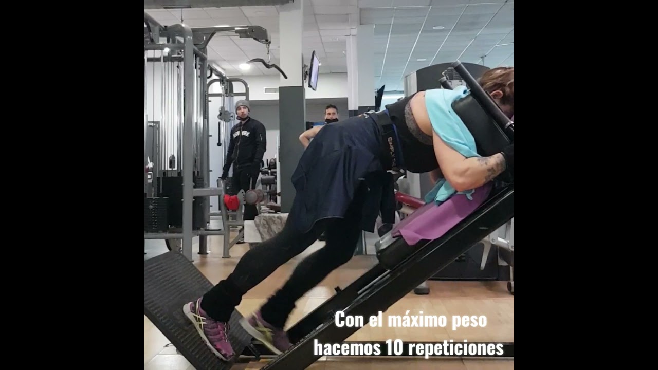 Sentadilla inversa en hack - YouTube
