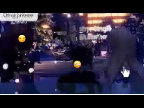 2 Girls noticed Jake (Royale high) - YouTube