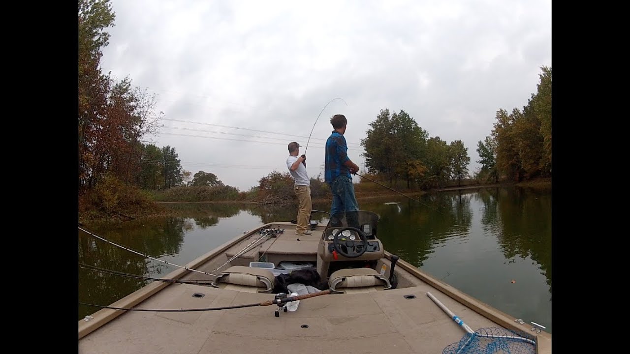 Fall Newton Lake Bass Fishing | Topwater Action - YouTube