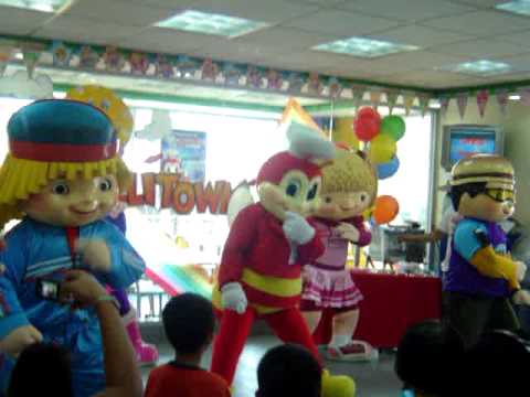 JOLLITOWN Party - YouTube
