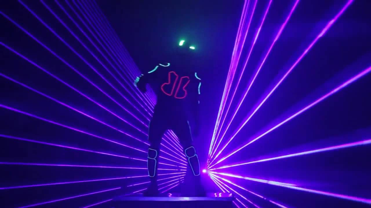 AMAZING ILS LASERMAN SHOW - невероятное Лазерное Шоу - YouTube