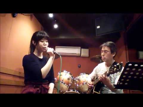 Naomi in the JAZZ - Embraceable you