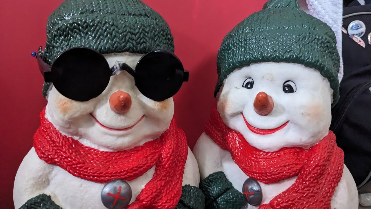 Two Animated Rubber "Coolman Snowman" Dancing Snowmen - YouTube