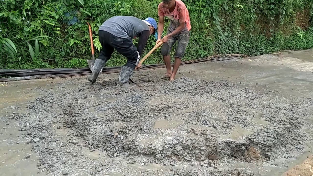 How to mixed cement balu(sand) Laoa(stone) & pani(WATER) - YouTube